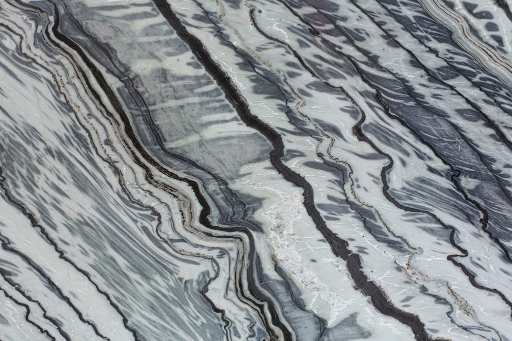 Silver Stream | Grey Marble | Margraf Spa